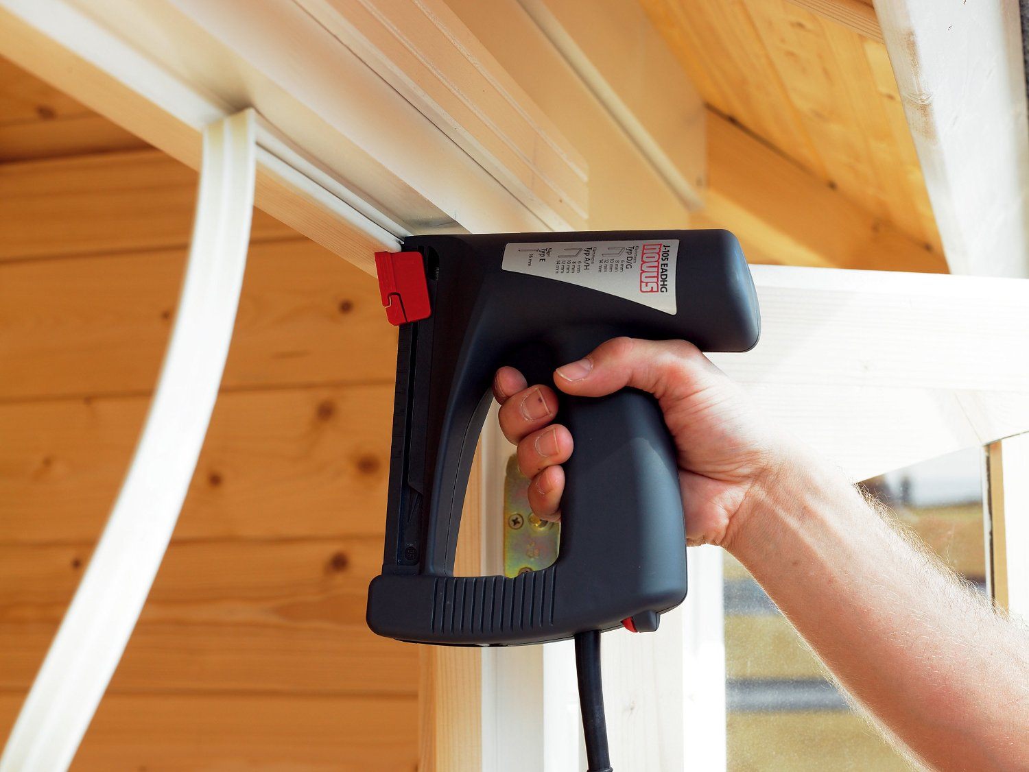 Elektrotacker Test + Vergleich 2024 ᐅ TÜV-zertifiziert