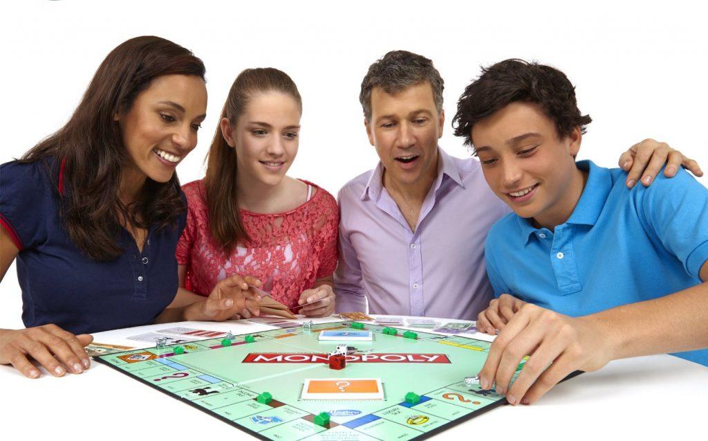 Gesellschaftsspiel Test + Vergleich 2024 ᐅ TÜV-zertifiziert